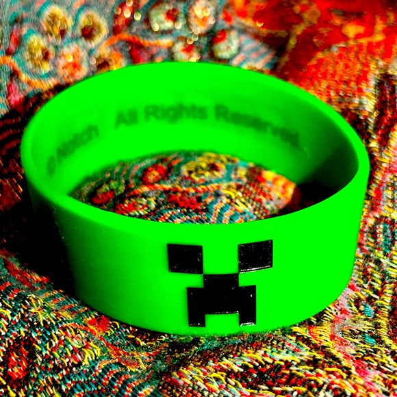 Hot Topic | Accessories | Minecraft Creeper Rubber Bracelet | Poshmark